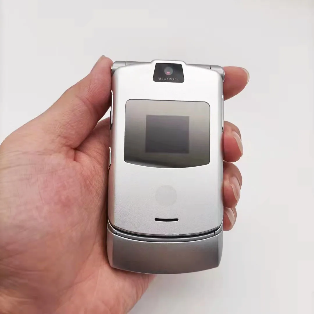 Motorola RAZR V3 -Original Unlocked 2.2 inches GSM 850 / 900 / 1800 ...