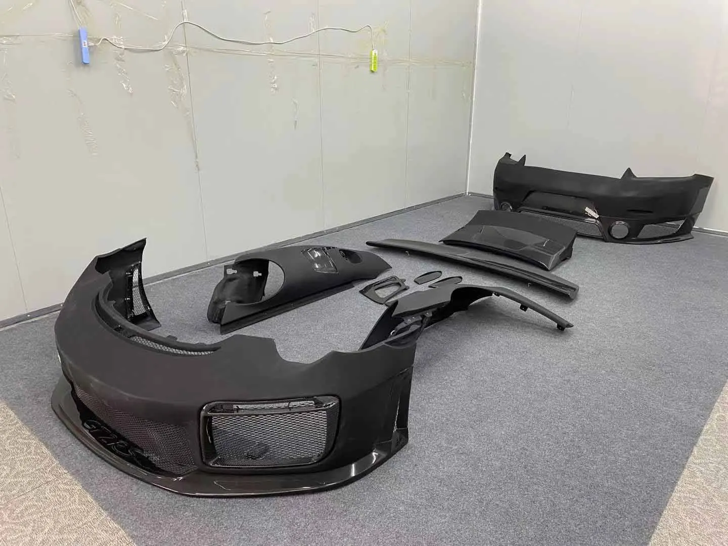 911 GT2 RS-Style Body Kit – Perfectly Fits 997 (Bumper, Fender & Wings ...