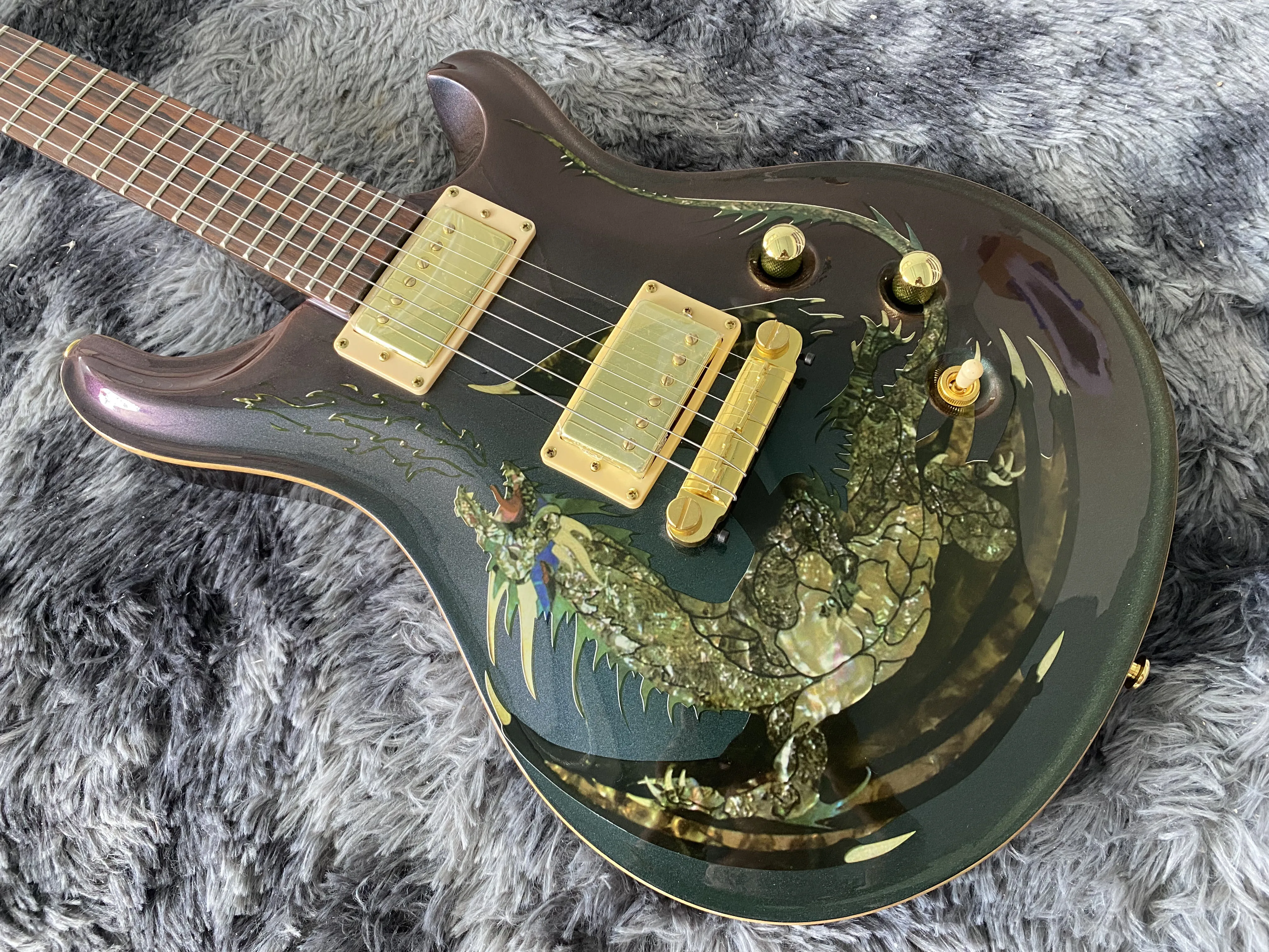 Chinese-Electric-Guitar-Mahogany-Body-And-Neck-Chameleon-Color-Gold ...