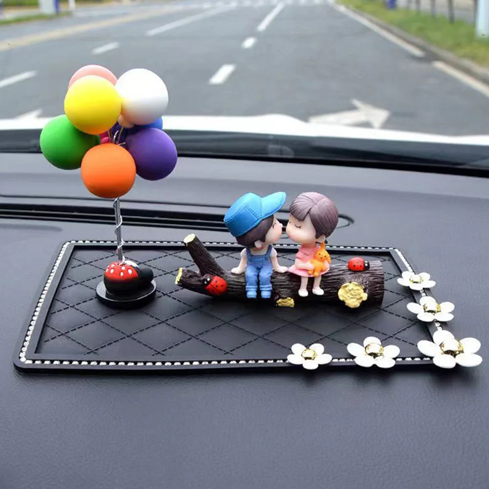 Anime-Car-Interior-Decoration-Cute-Kissing-Couple-Action-Figure-Auto ...