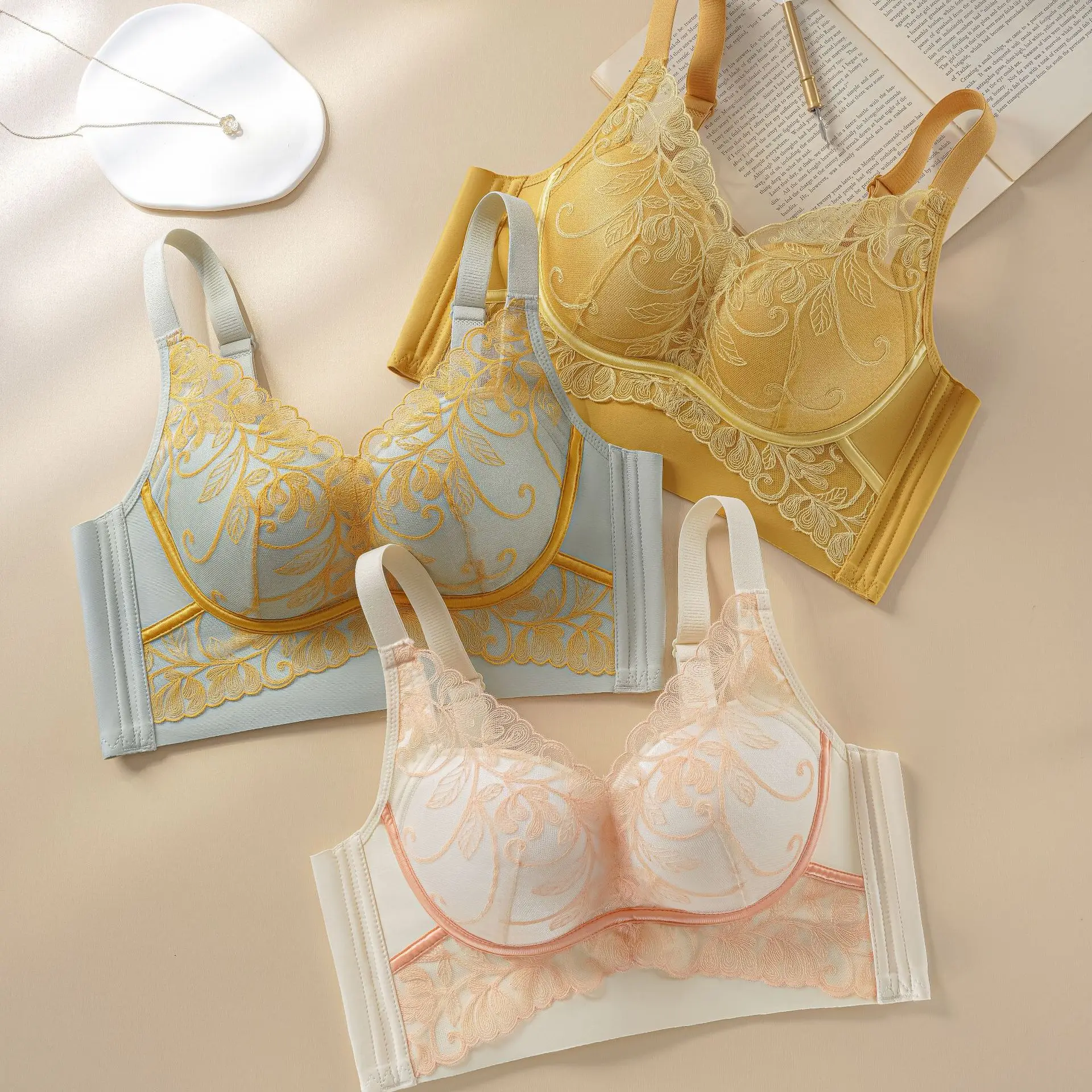 Embroidery Lace Adjustment Type Color Contrast Women Bra Gather ...
