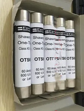 Fusibles: OTS60 60A 600VAC / OTS35 OTS40 OTS45 OTS50 27*139 / OTS5 OTS0 ...