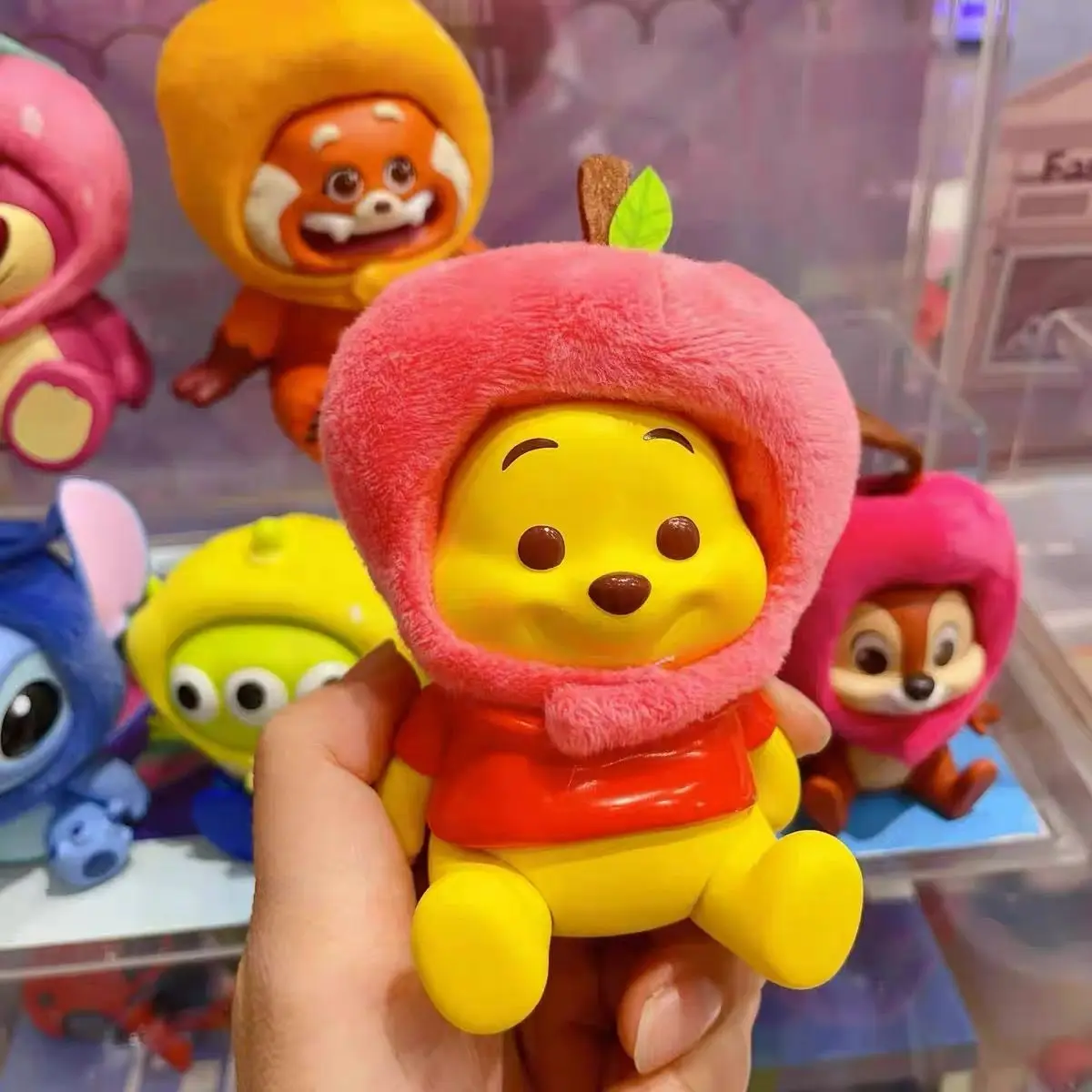 Figura de la serie Disney Chip 'n' Dale Fruit Headgear, figura de ...