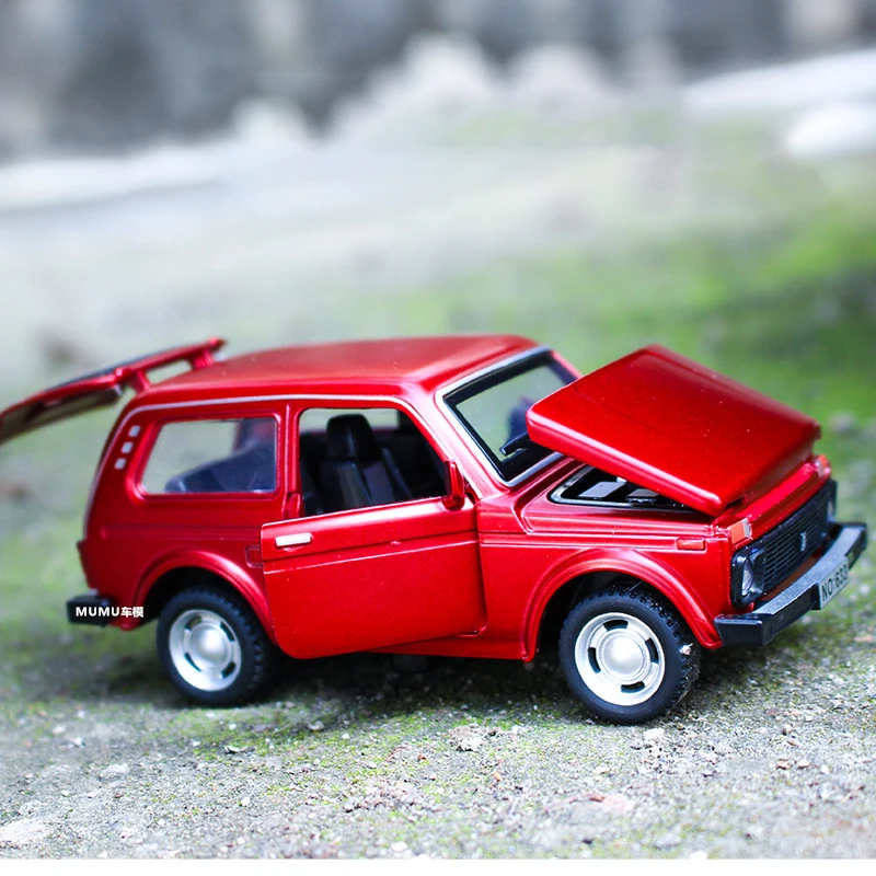 1-32-Lada-Jeep-Vintage-Car-Model-Alloy-Car-Diecast-Model-Sound-And ...