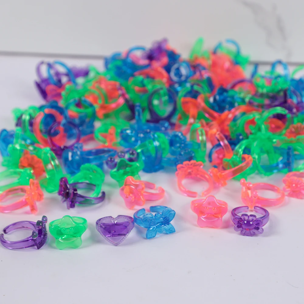 Best Plastic Ring for Kids: A Real-World Review of 50-Piece Colorful ...