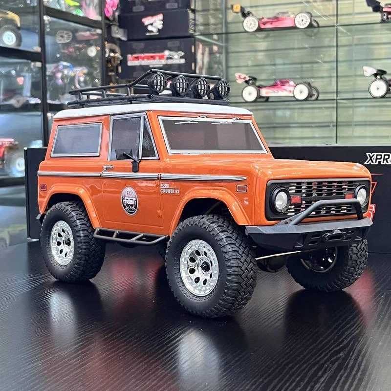 Rc-1-10-Rgt-4wd-136100-V3-fd-Ford-Bronco-Suv-Rc-coche-todoterreno-4x4 ...