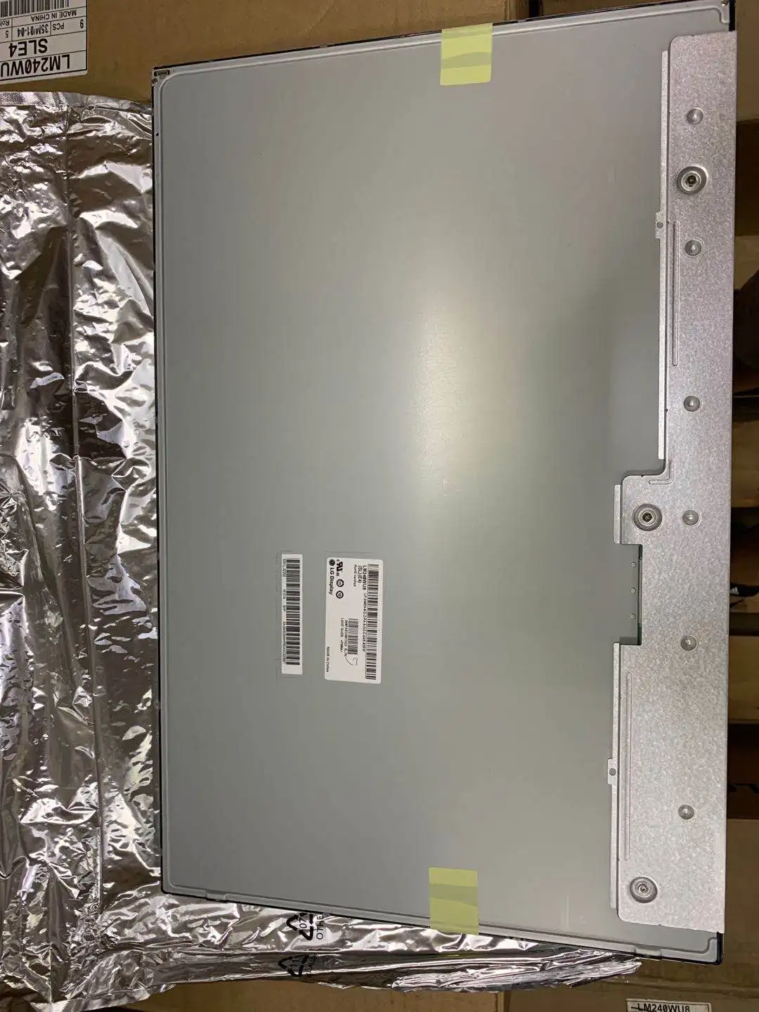 LM240WU8-SLE1-LM240WU8-SLE4-LM240WU8-SLD1-LM240WU9-SLA1.jpg