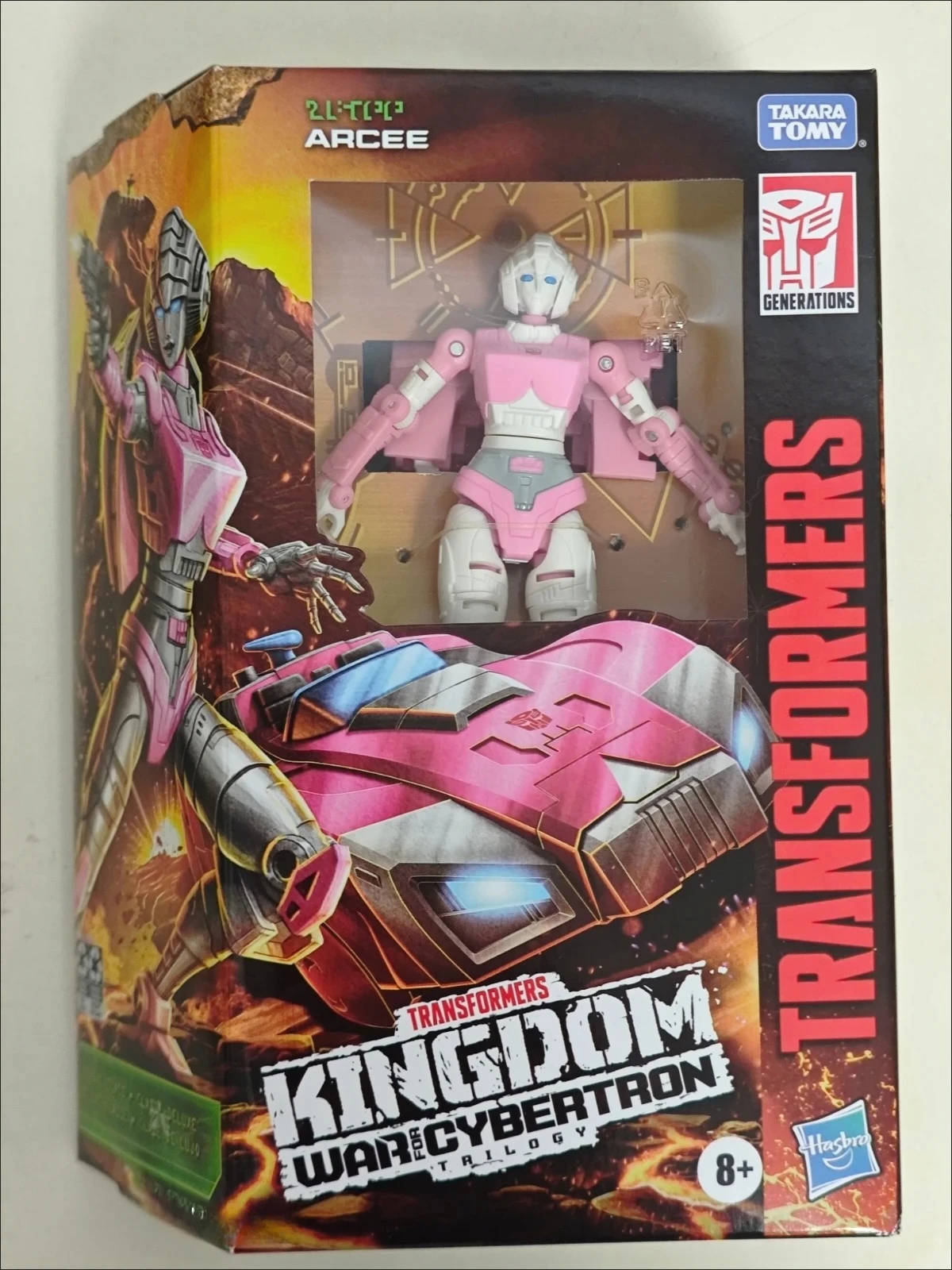В наличии Hasbro War For Cybertron Earthrise Enhanced Arcee D-Class ...