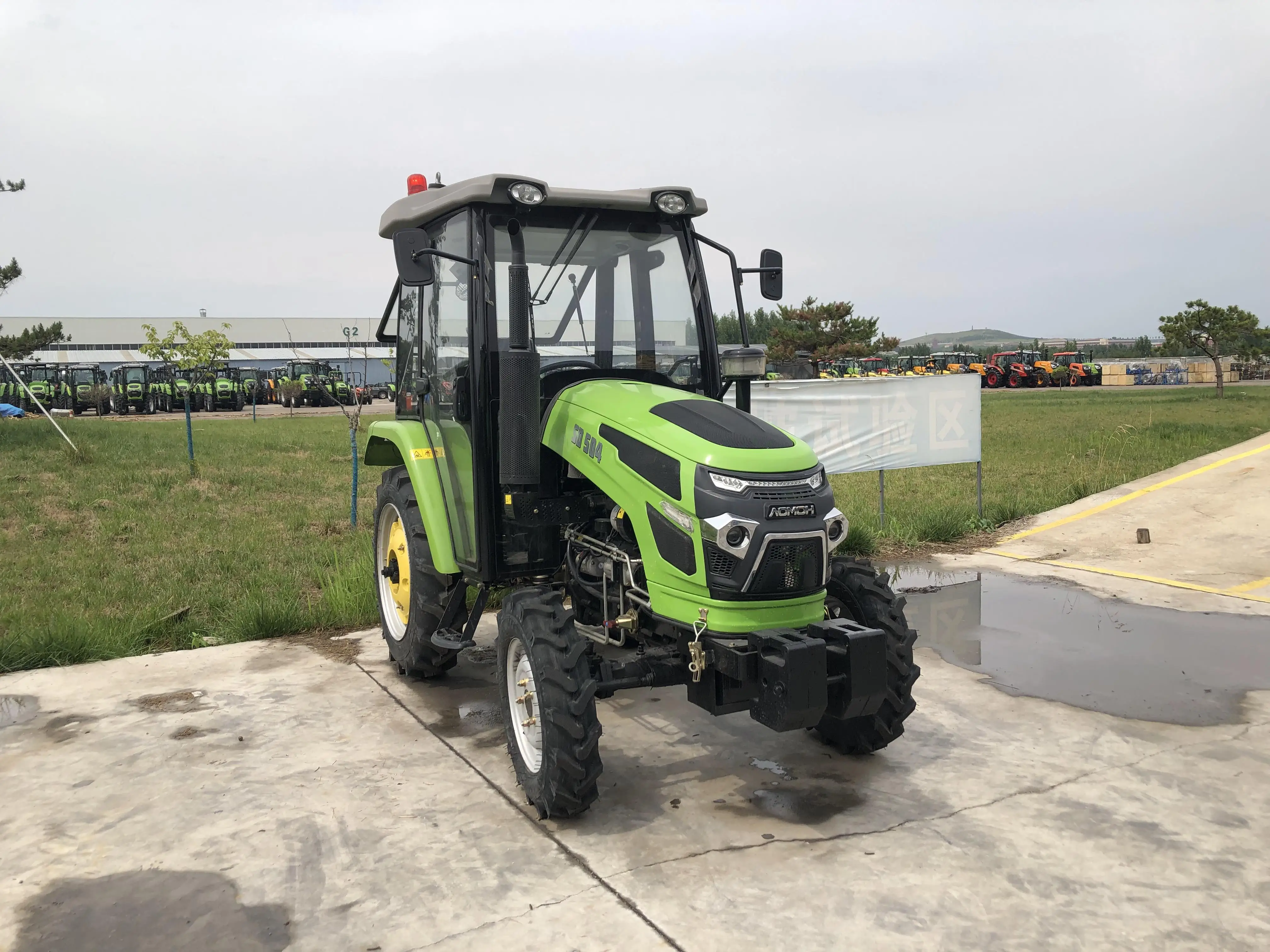 50-hp-discount-tractor-for-sale-with-closed-cabin.jpg