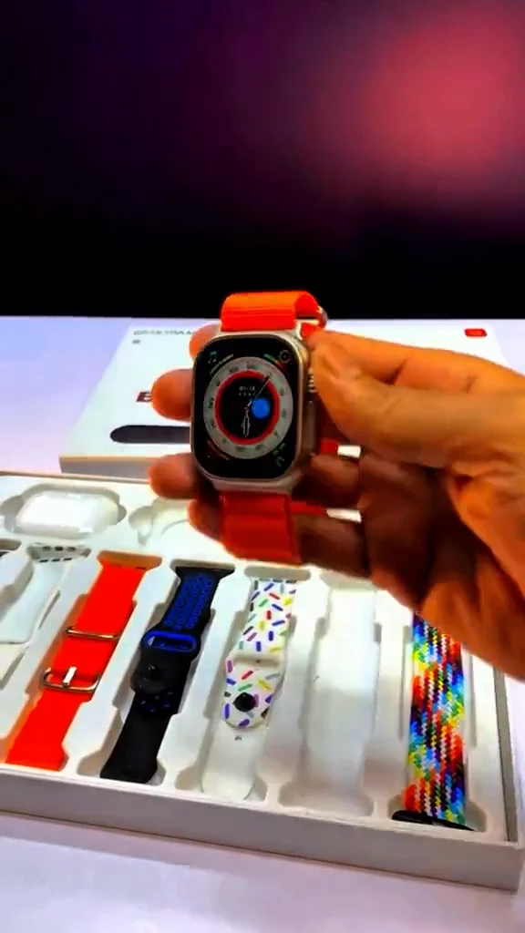 i20 Ultra Max Smartwatch 10-in-1 with 2.3-inch Large Screen, 7 Straps ...