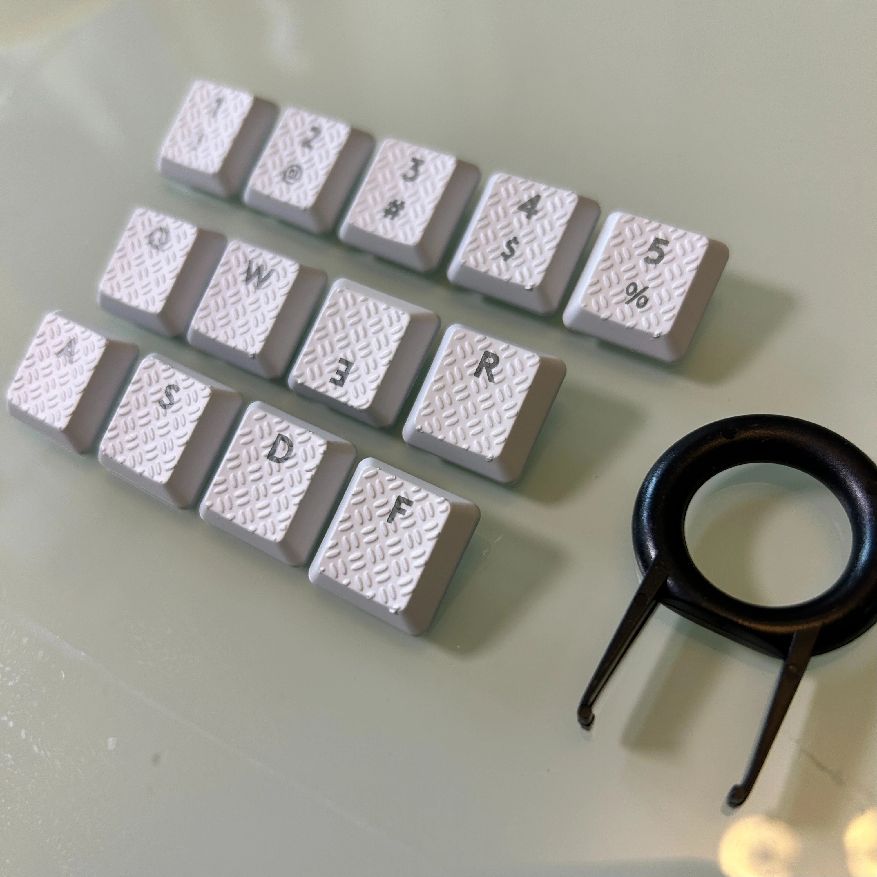 White Translucent Keycaps for Logitech G915/G913/G815/G813/TKL87 ...