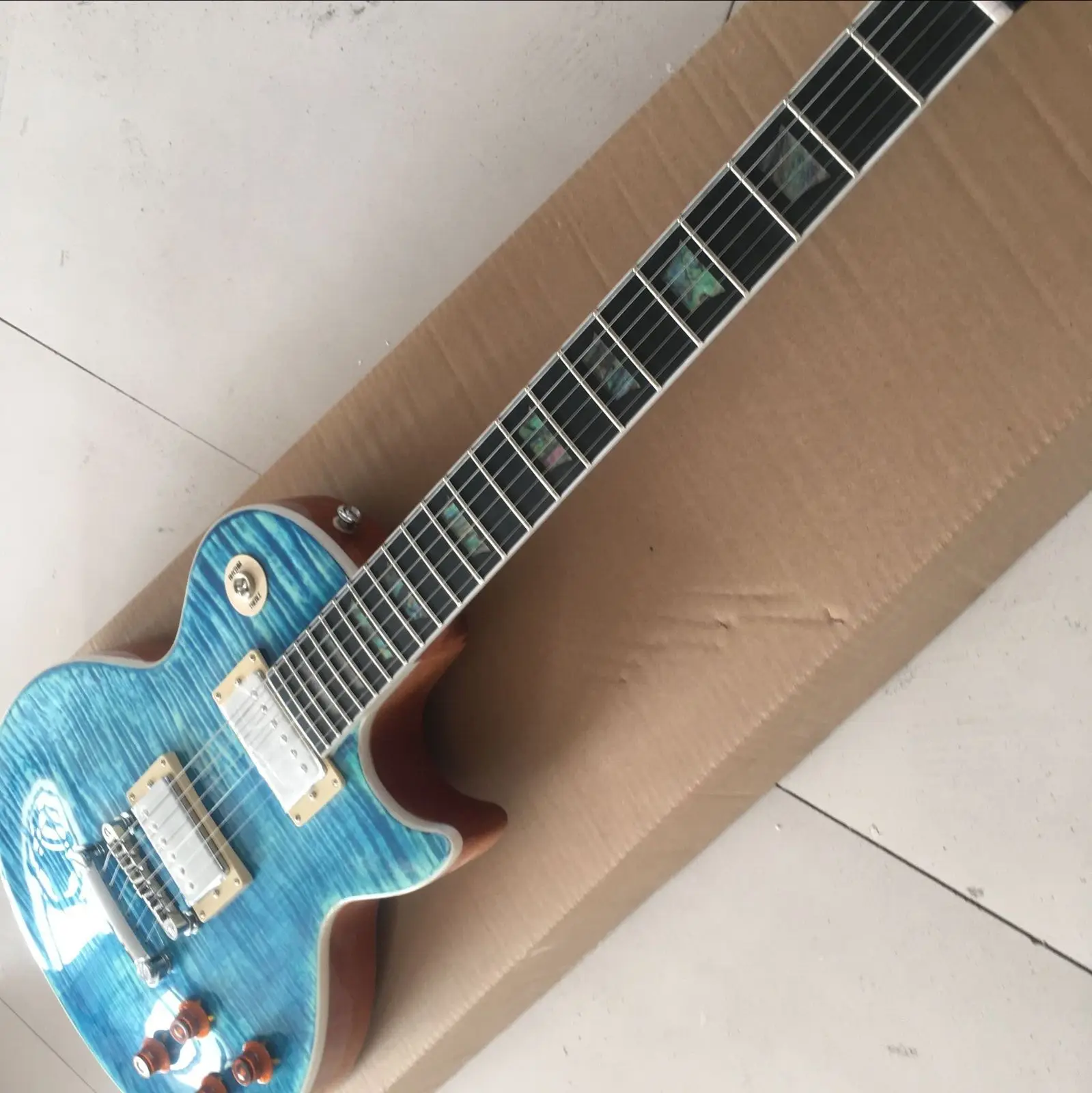 Factory Customization Blue Tiger Pattern Electric Guitar High-quality 6 ...