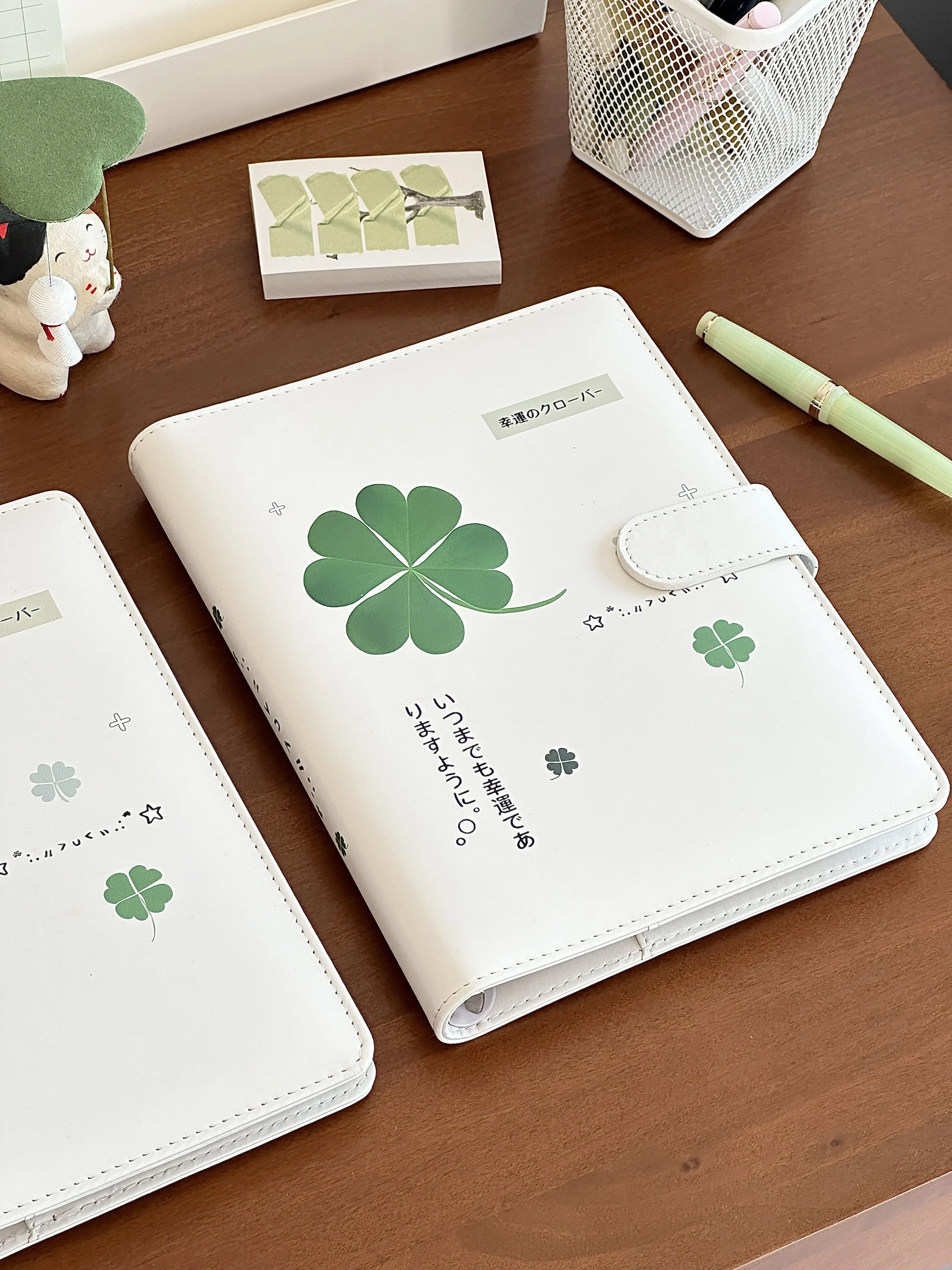 Carpeta-de-tarjetas-fotogr-ficas-Lucky-Clover-tarjetas-Kpop-A5-libro ...