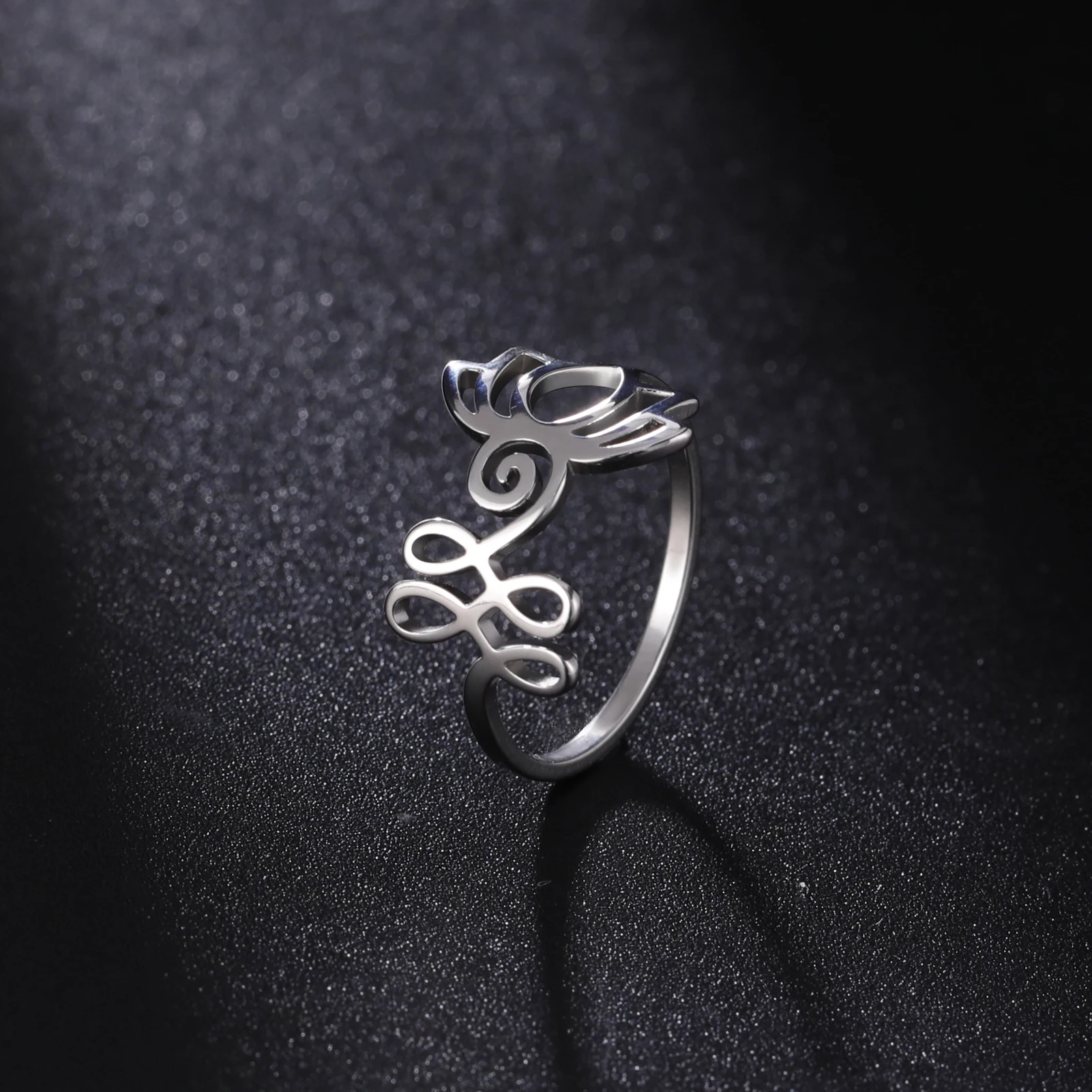 LIKGREAT Lotus Flower Unalome Rings Yoga Buddhism Mandala Finger Rings ...