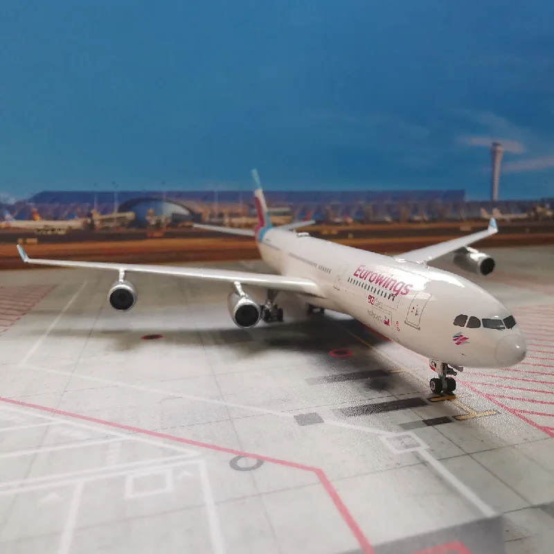 Phoenix-1-400-Scale-PH04205-Eurowings-A340-300-OO-SCW-Diecasts ...