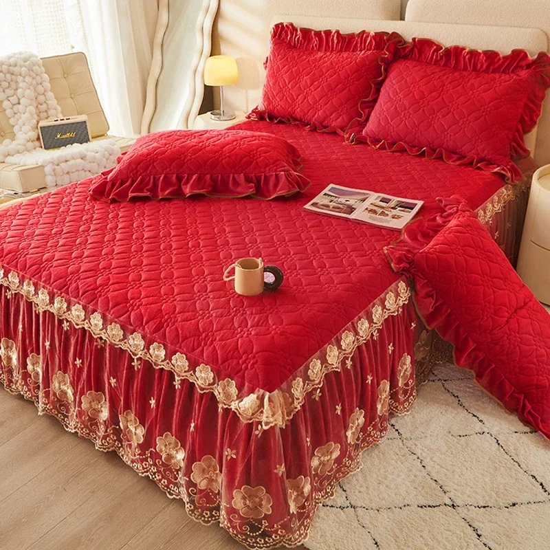 3-Pcs-Classical-Crystal-Velvet-Bed-Skirt-Luxury-Bed-Cover-Padded-Bed ...