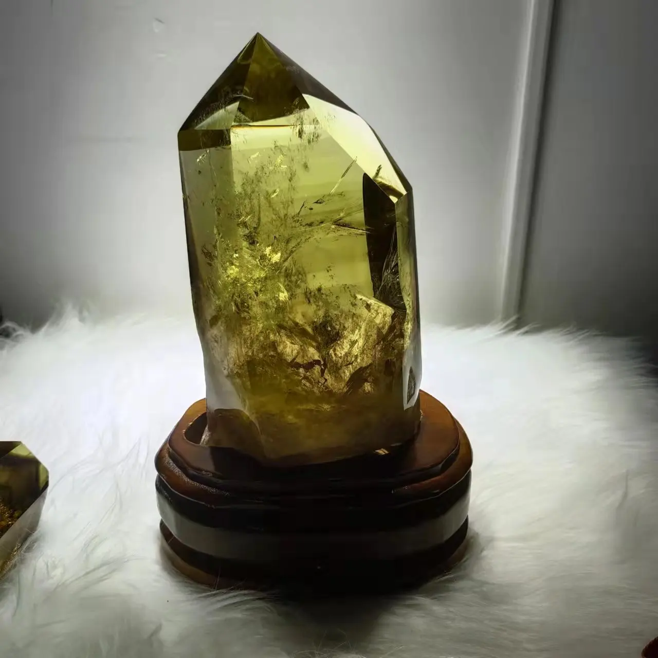 Magical-Natural-Yellow-Crystal-Column-Quartz-Crystal-Polishing-Rod ...