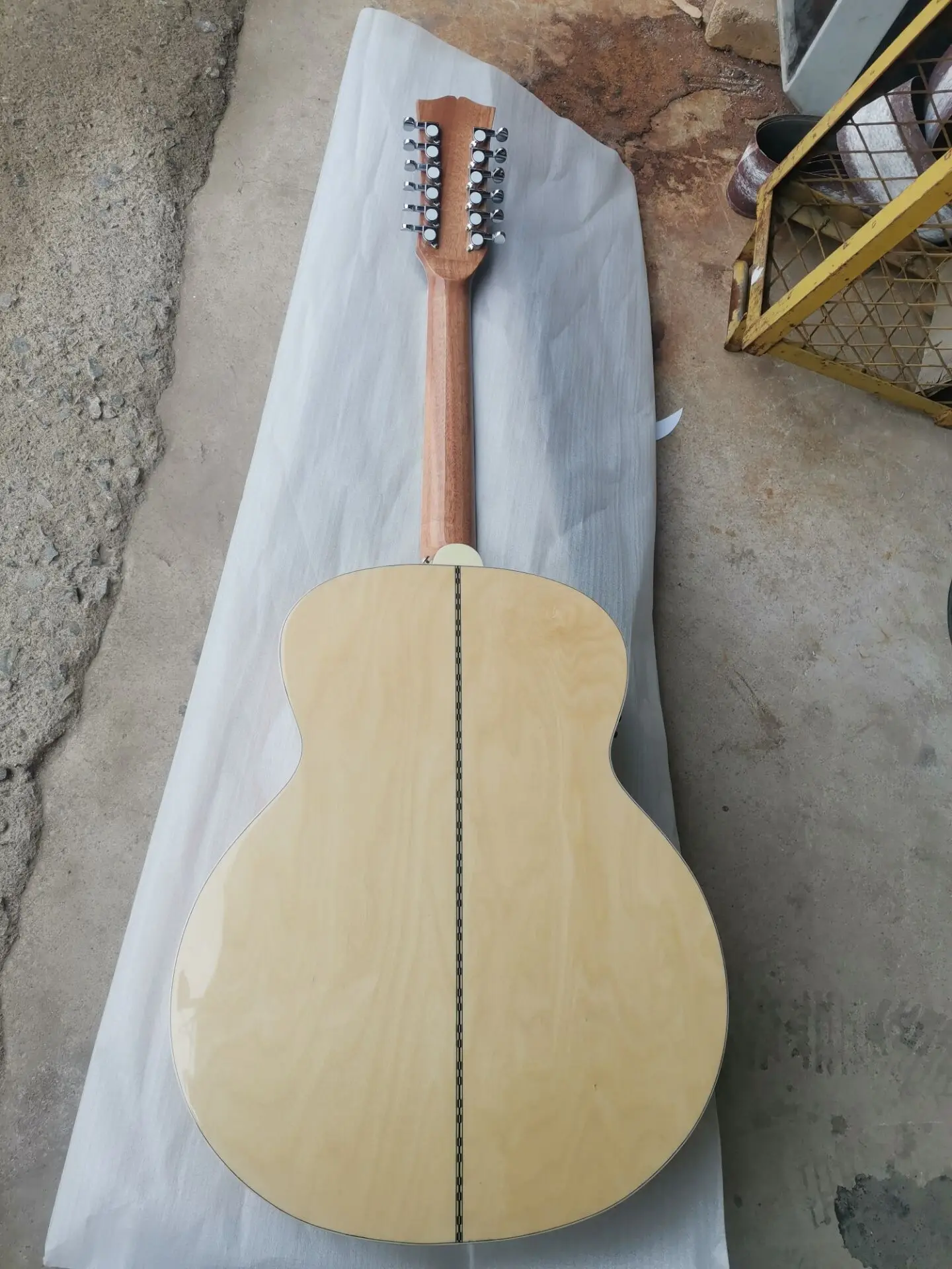 12-string-Natural-Jumbo-Acoustic-Electric-Guitar-Maple-Solid-Spruce-12 ...