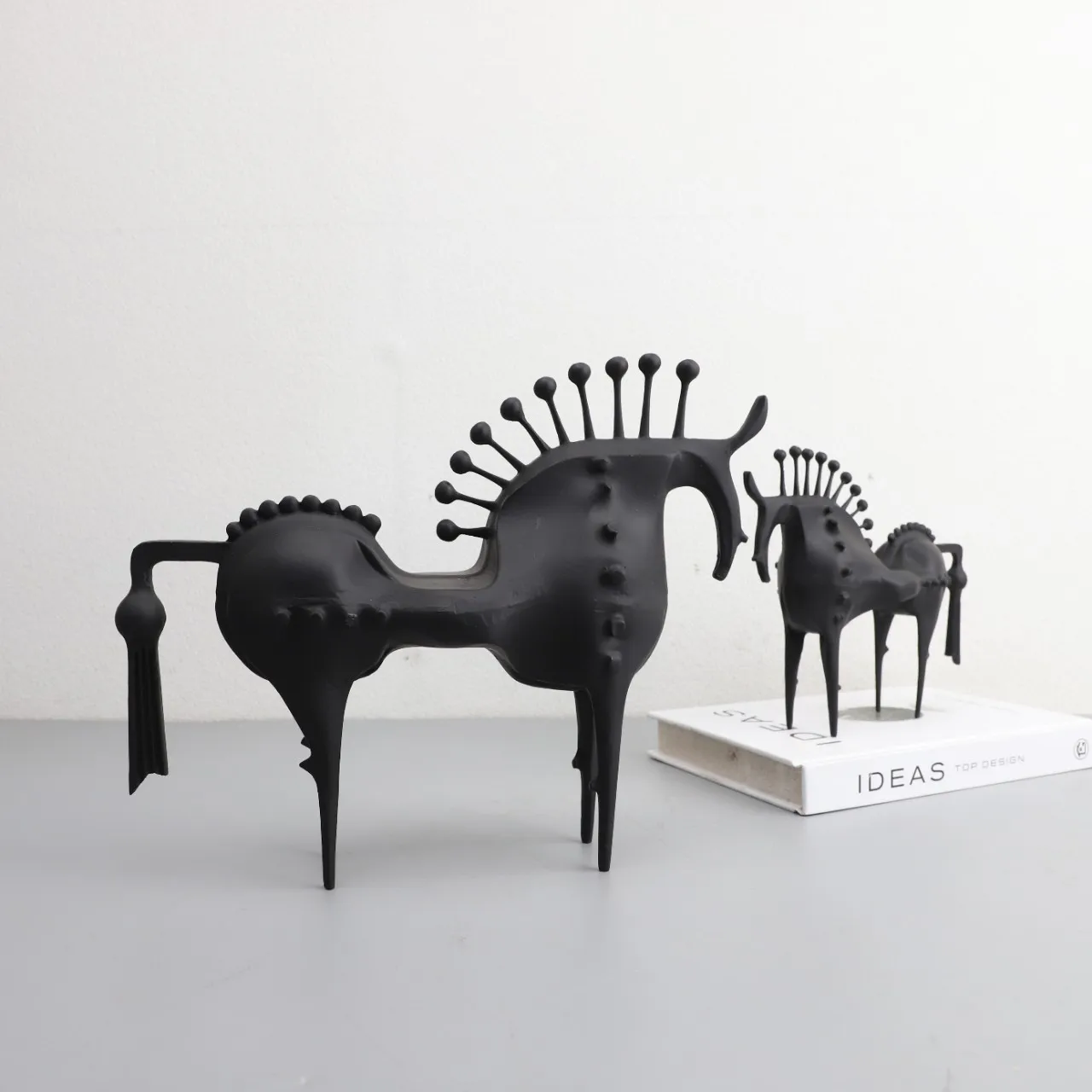 Metal Crafts Artificial Animal Sculpture Abstract Horse Stinging Horses ...