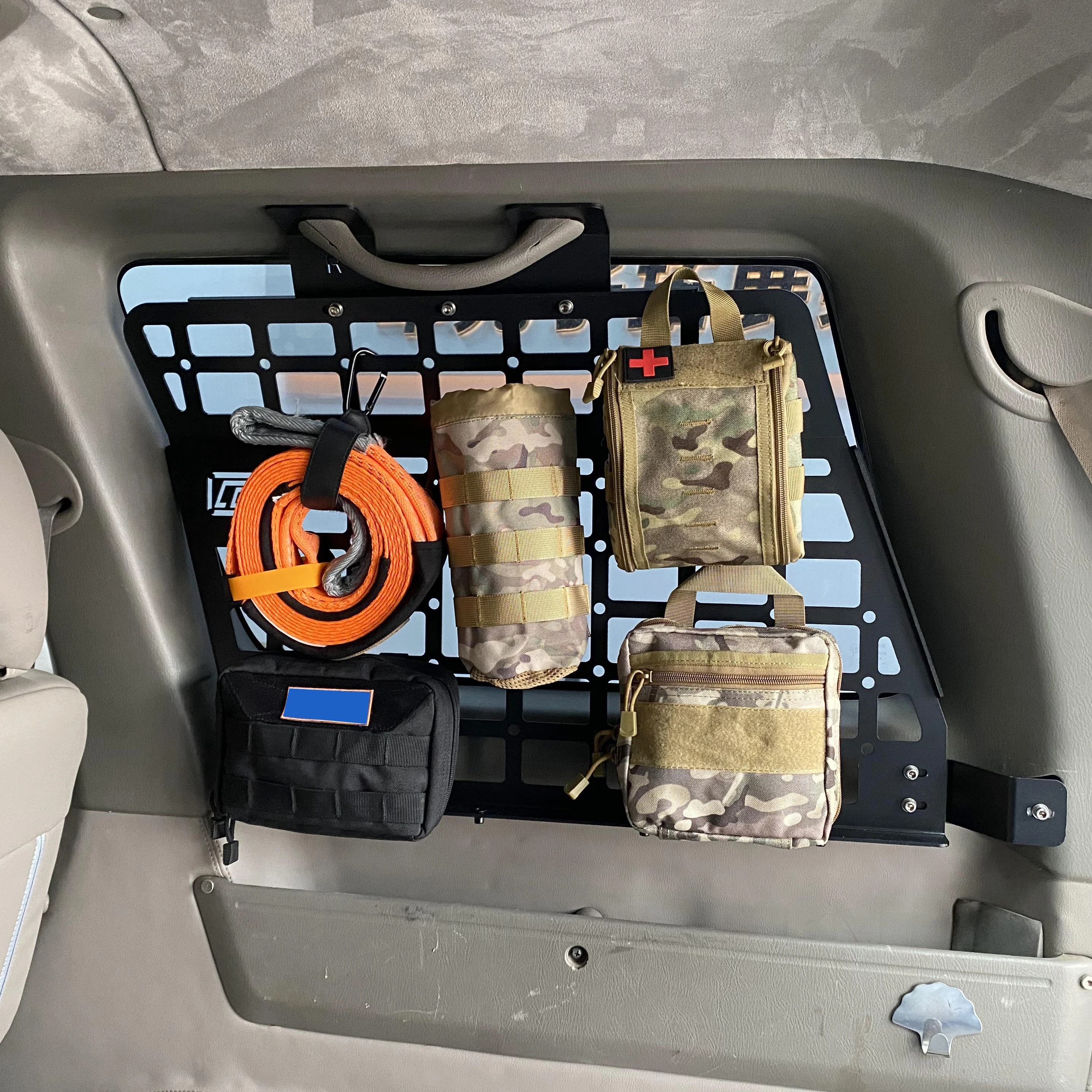 5-door-for-Nissan-Patrol-Y61-1997-2016-Rear-Side-Window-Molle-Panels ...