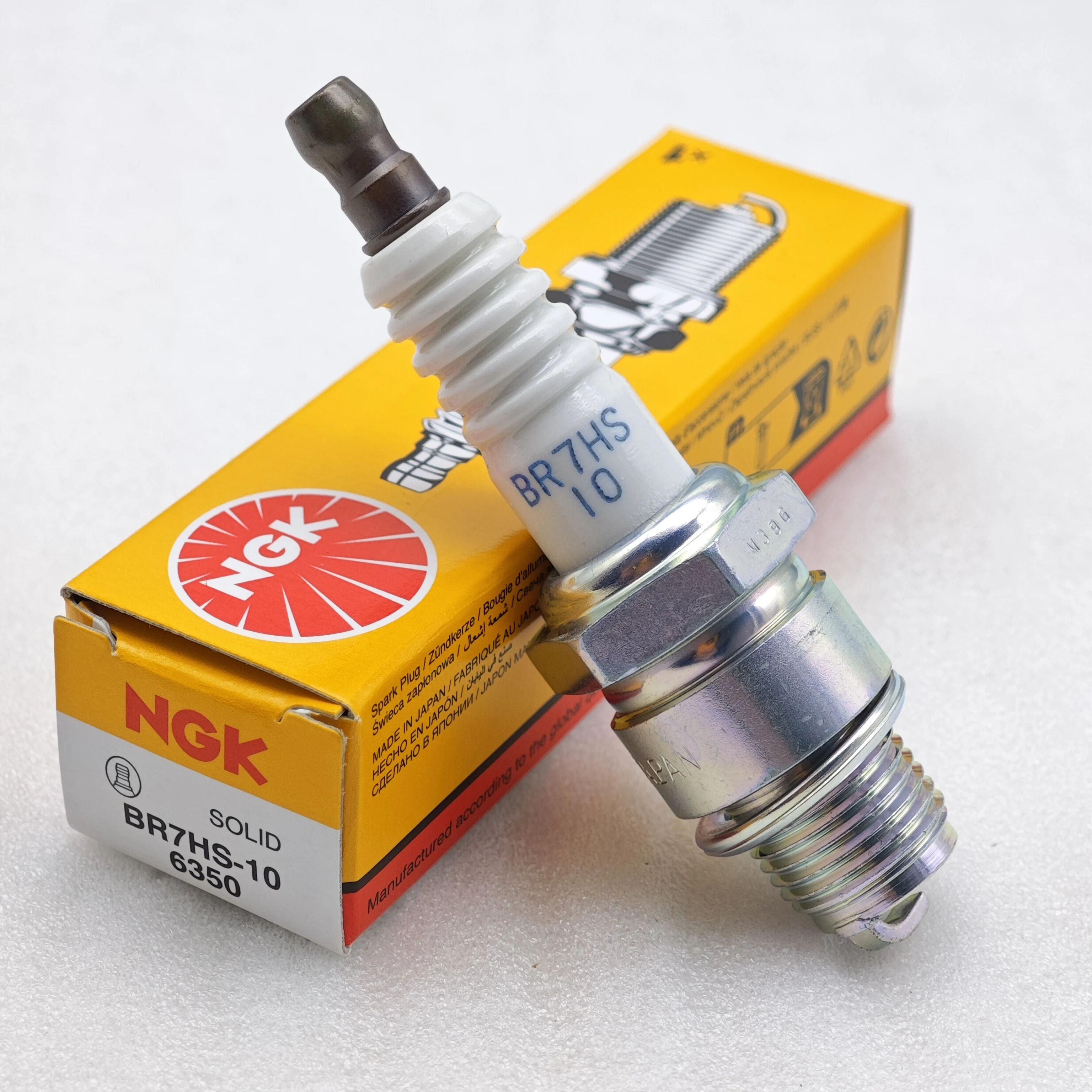 NGK-Spark-Plug-BR7HS-10-BR8HS-10-is-suitable-for-two-stroke-outboard ...