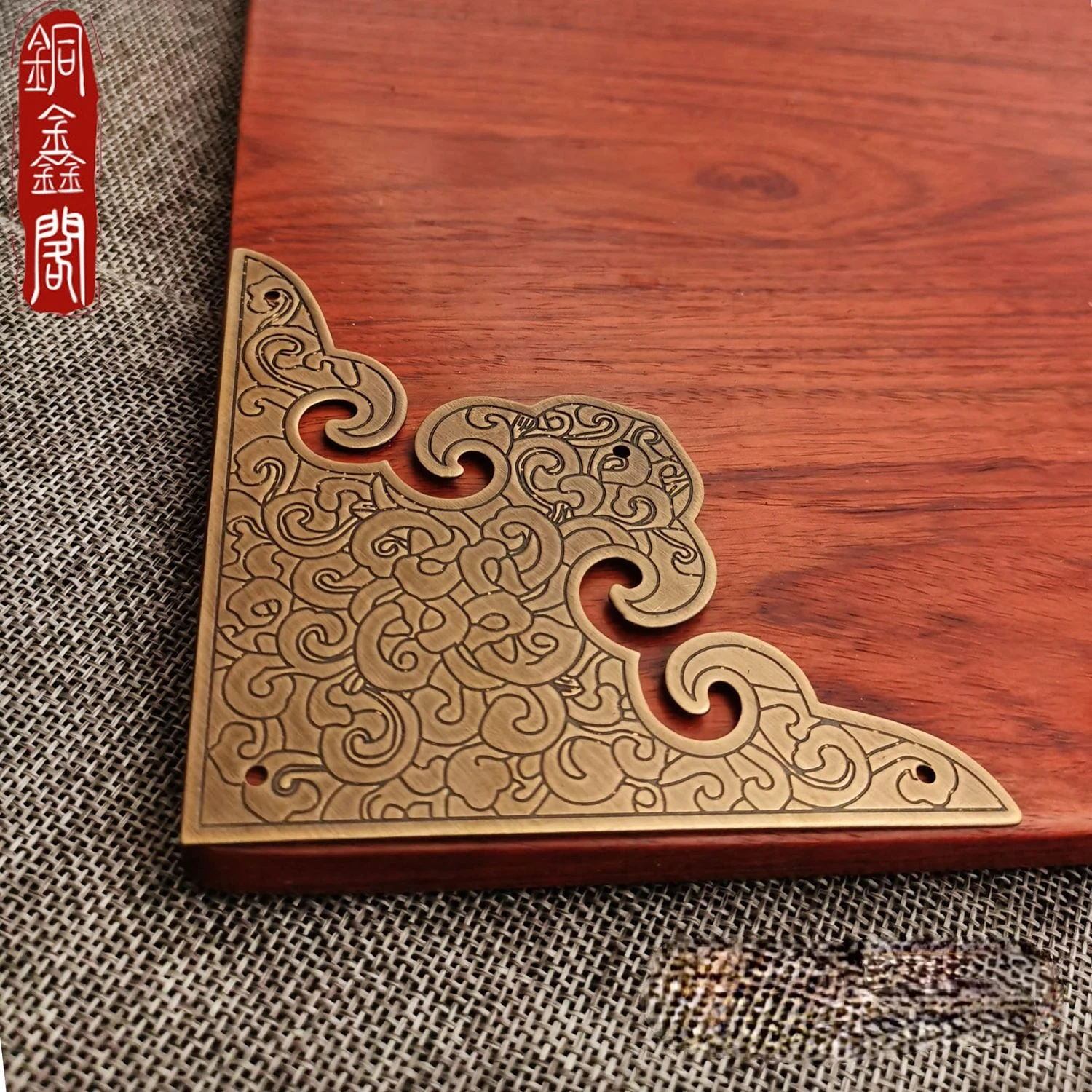 Thickened antique corner cabinet door copper corner printing corner ...