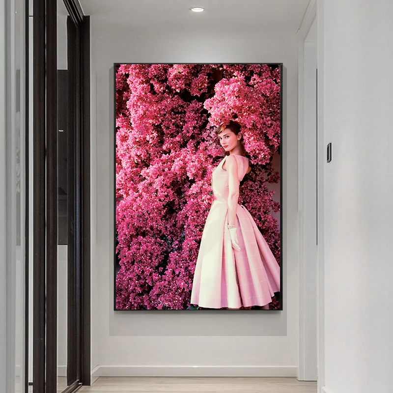 Audrey Hepburn Silhouette Canvas