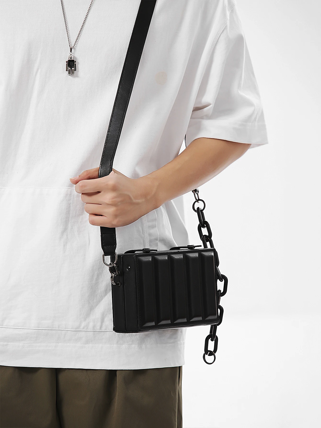 Trend-PU-Box-Bag-Unisex-Minimalist-Design-Men-s-Small-Sling-Bag-Chains ...