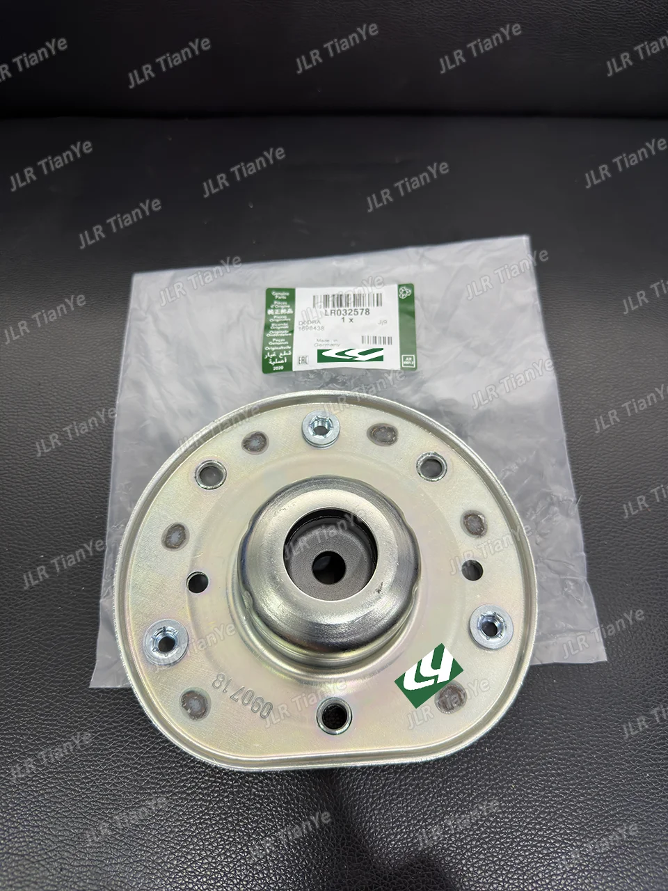 LR115224 J9C18232 Replacement Strut Mount Front Shock Strut Mount For ...