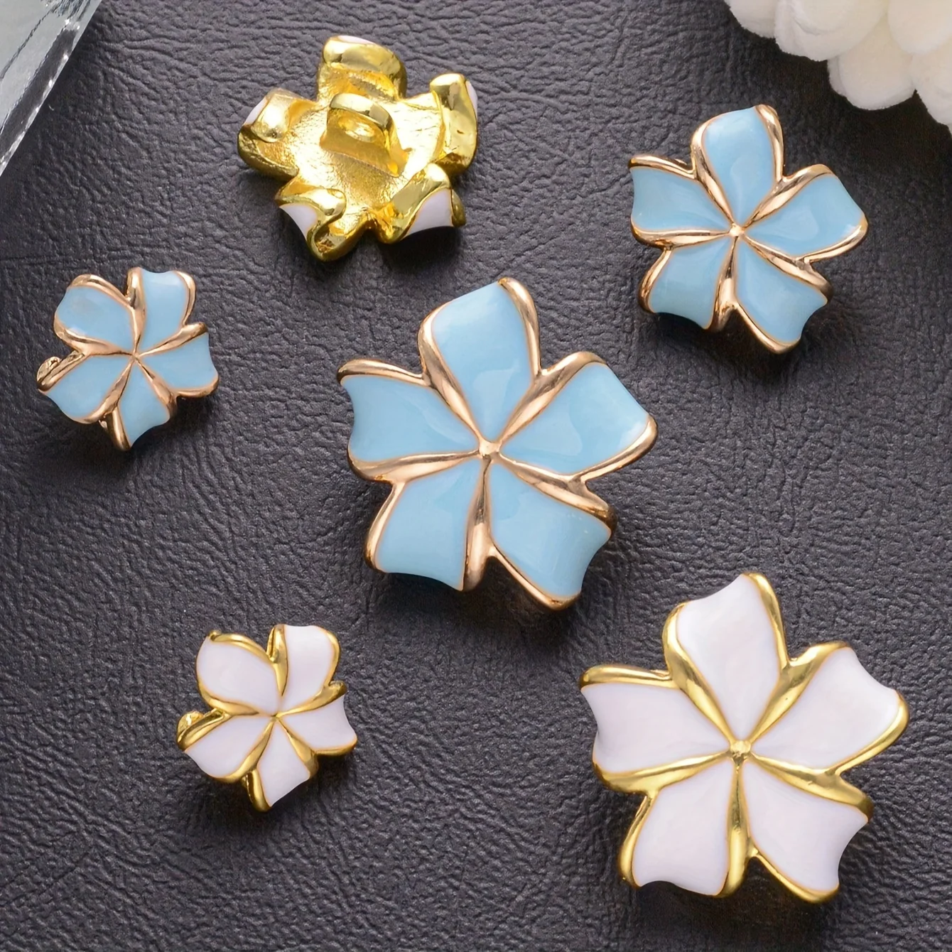 5pcs Sweet Blue/White Resin Flower Shape Buttons For Shirts Sweater ...