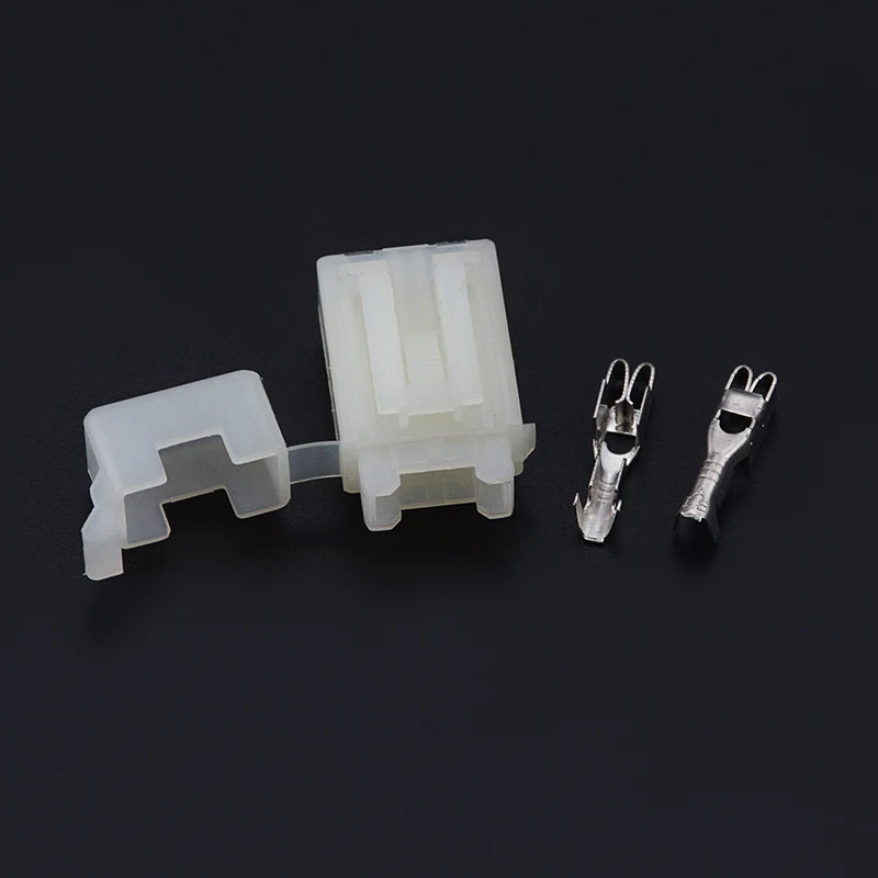 5pcs-BX2017C-Car-Fuse-Box-with-2pcs-Terminal-for-mini-fuse-White ...