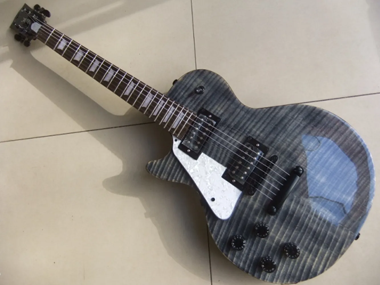 Atacado-guitarras-personalizado-qualidade-superior-6-cordas-da-guitarra-el-trica-m-o-esquerda-em ...