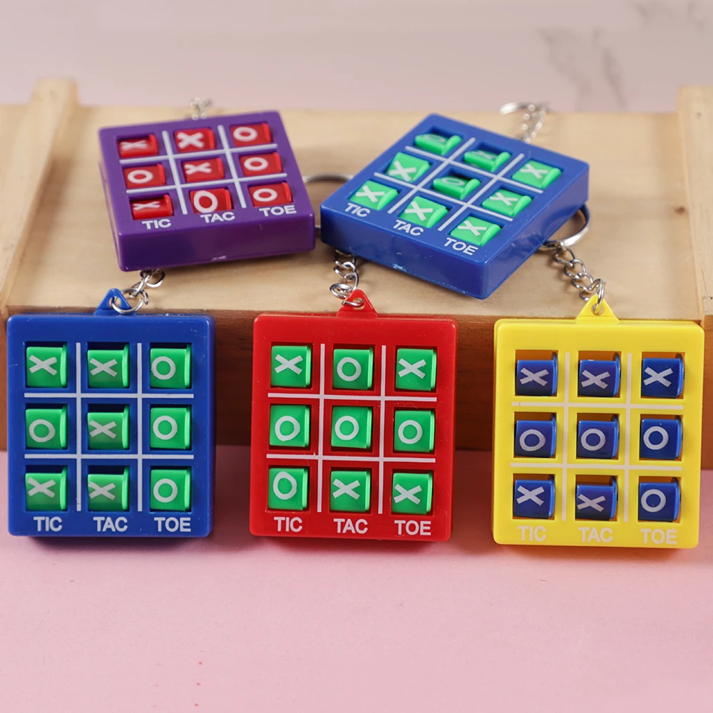 4Pcs-Mini-Interest-Chess-Board-Brain-Game-Tic-Tac-Toe-Toys-Keychains ...