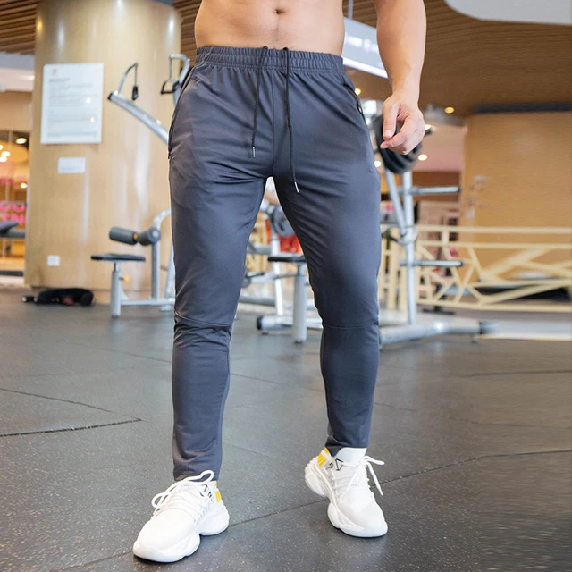 Spandex Breathable Men's Sports & Fitness Joggers - Men's Fitness ...