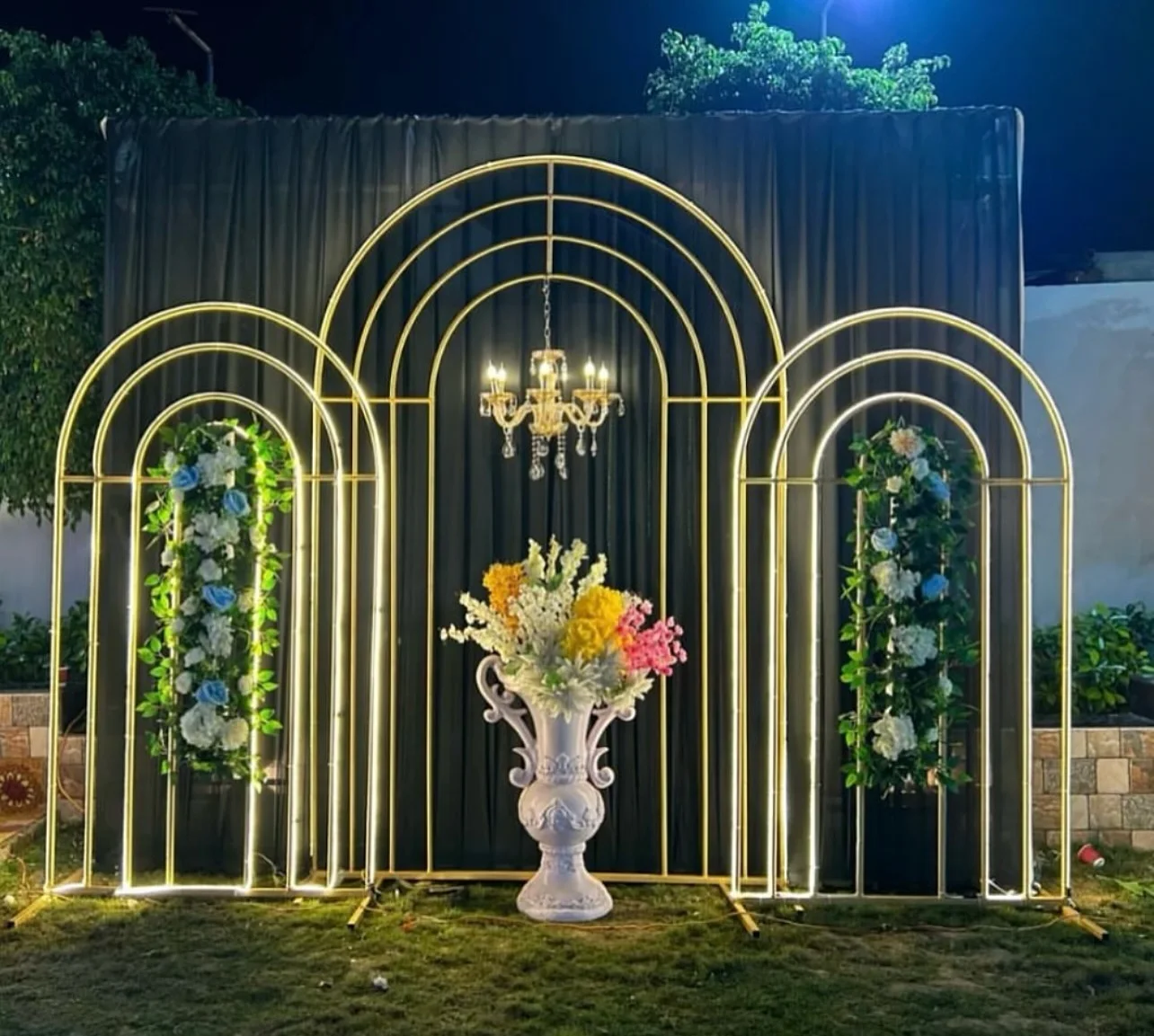 3pcs-Wedding-Stage-Metal-Backdrop-Golden-Arch-with-light-Metal-Backdrop ...