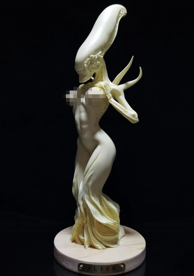 Sexy Xenomorph Alien