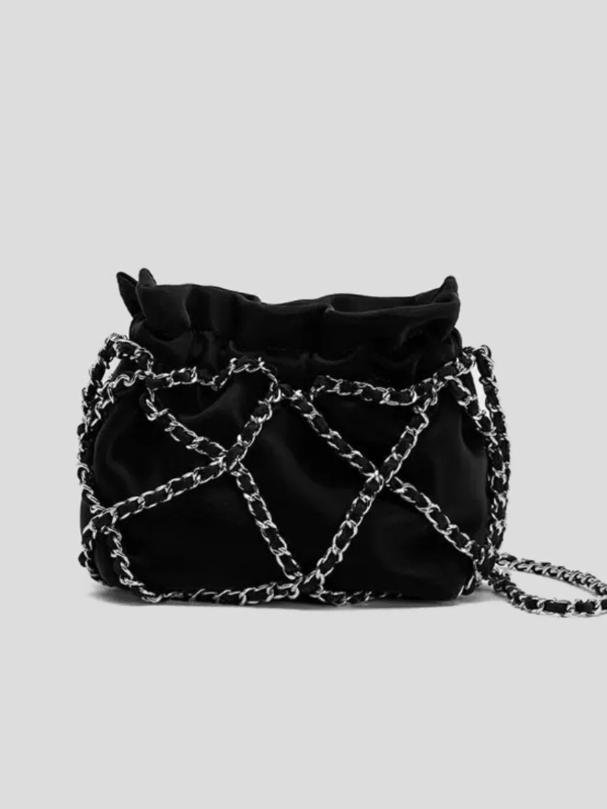 Small fragrant wind diamond chain bag for women, modern and luxurious ...