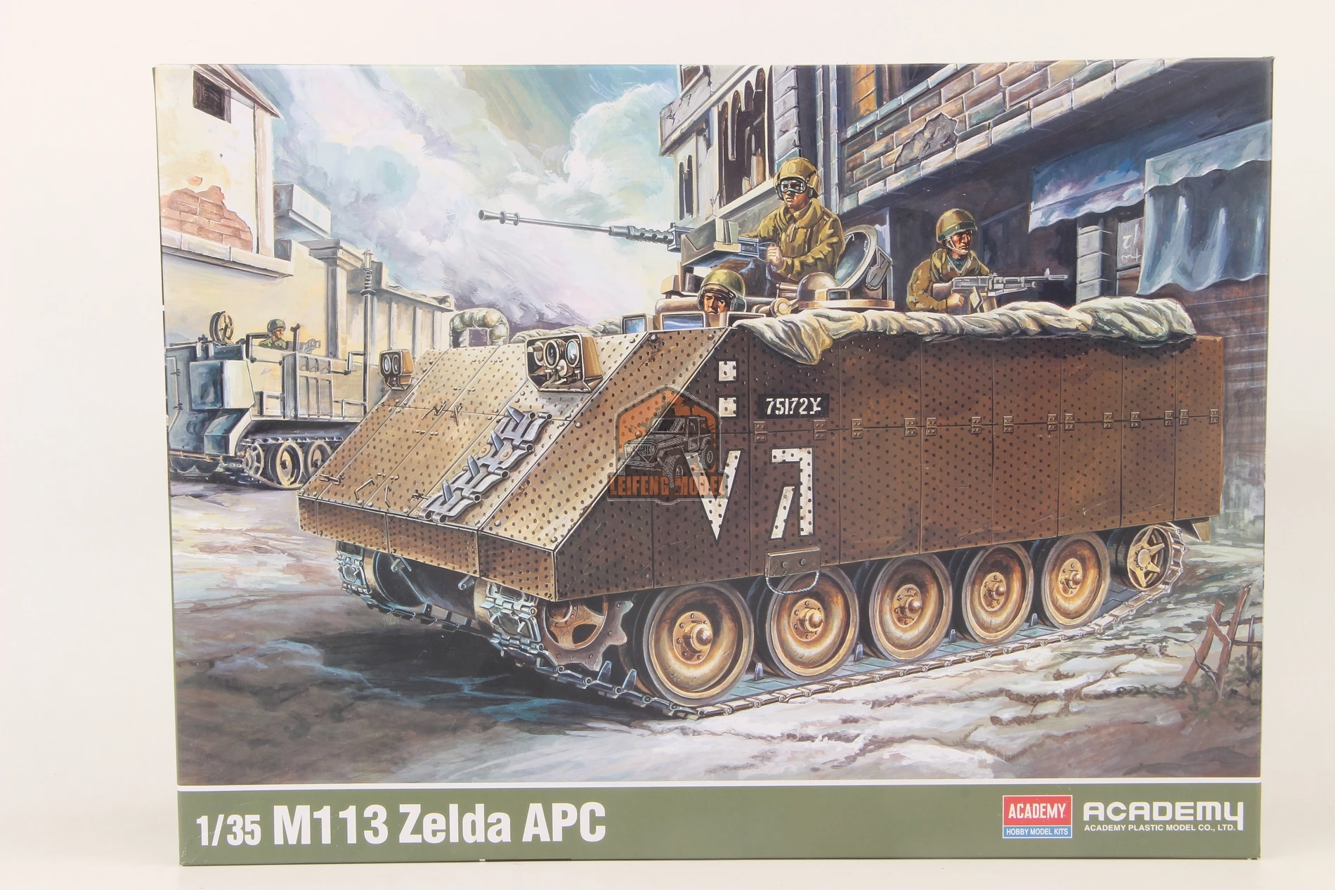 Academy-13557-1-35-Scale-IDF-M113-Zelda-APC-Plastic-Model.jpg