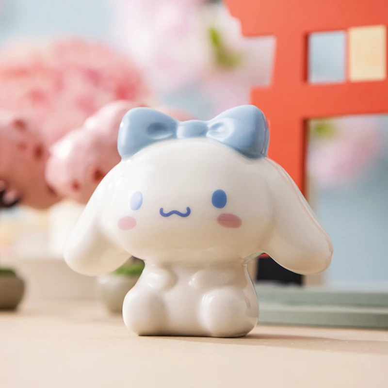 Cinnamon Roll Sanrio Squishy