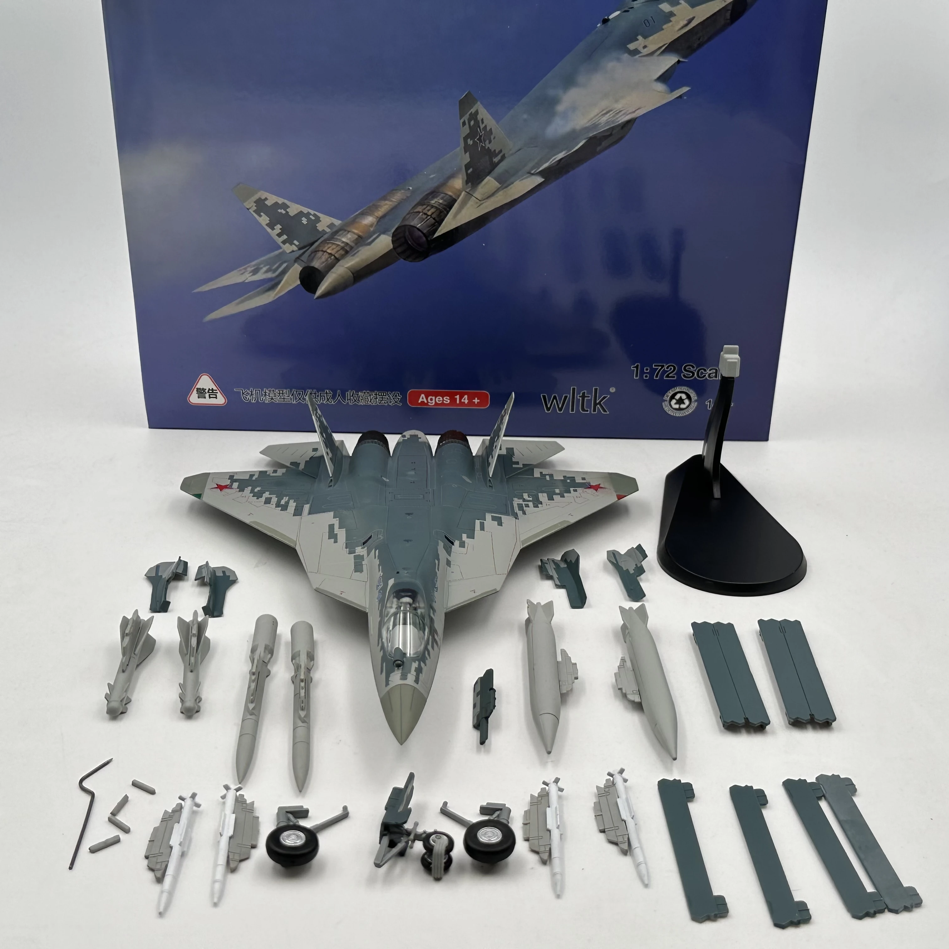 Wltk-Russian-Air-Force-Sukhoi-Su-57-Felon-01-Stealth-Fighter-1-72 ...