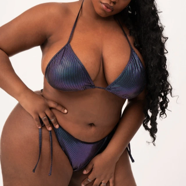 Full Figured Women In Bikinis