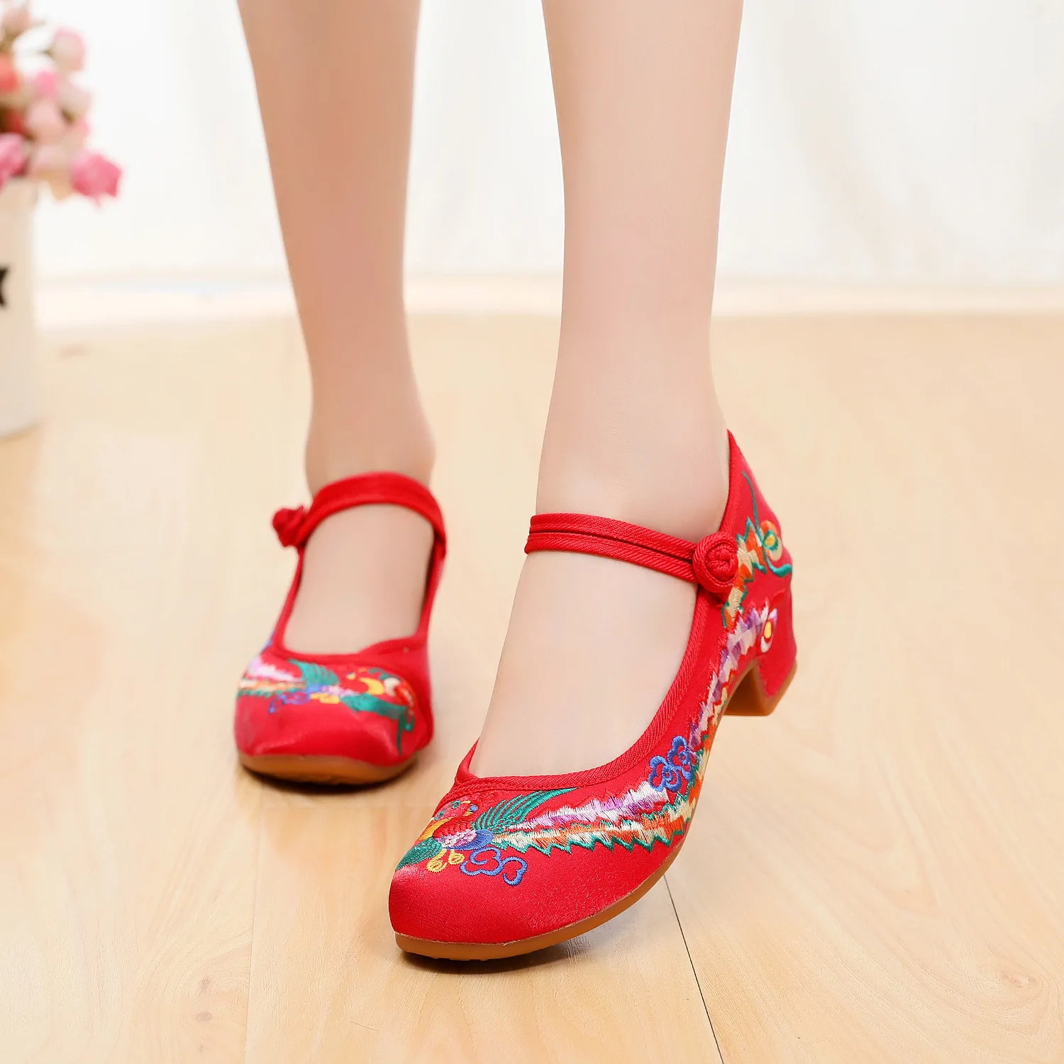 Women-Embroidered-Floral-Canvas-Shoes-Traditional-Chinese-Old-Peking ...