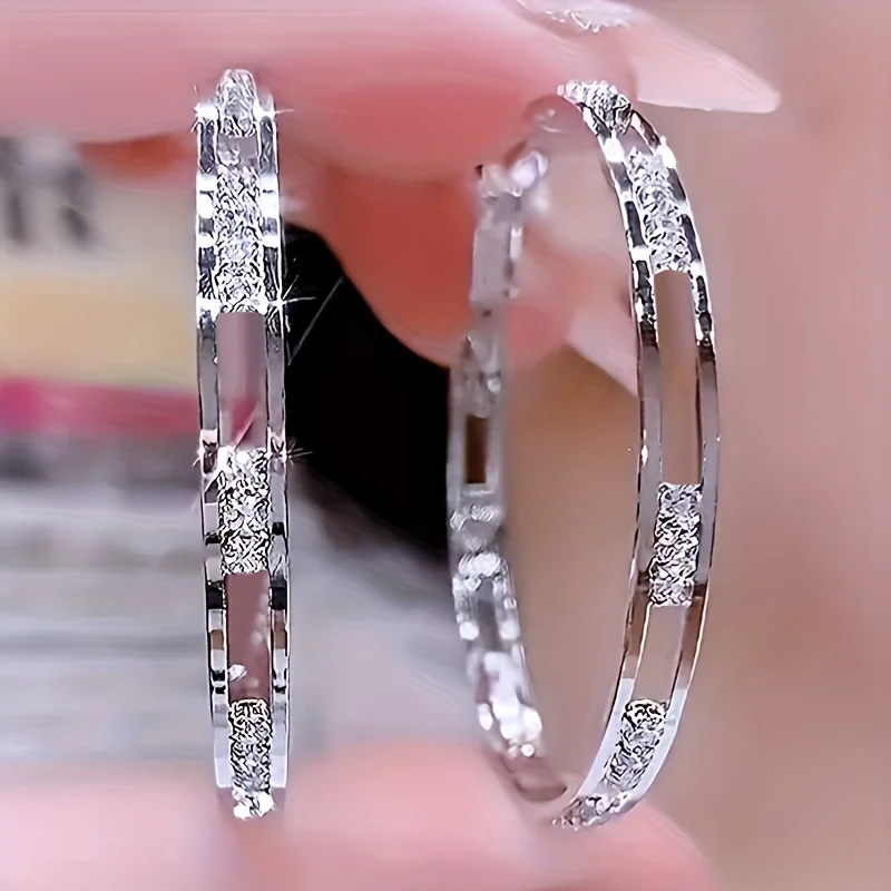 Fashionable Girls Big Circle Earrings Silver Color/Golden Color Modern ...