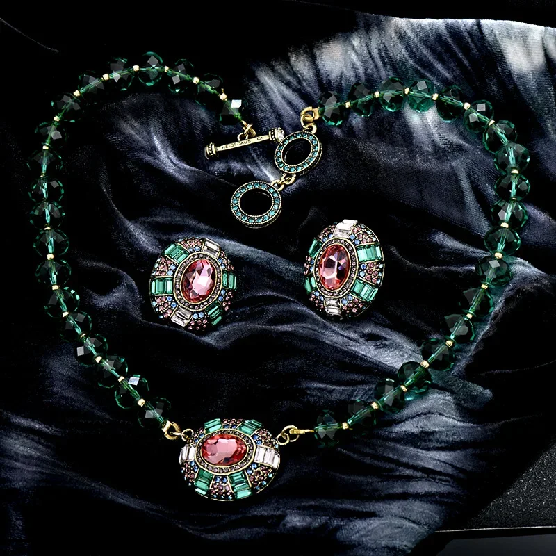 Luxury-Lightweight-Egg-Shaped-Crystal-Necklace-Suit-Glittering-Oval ...