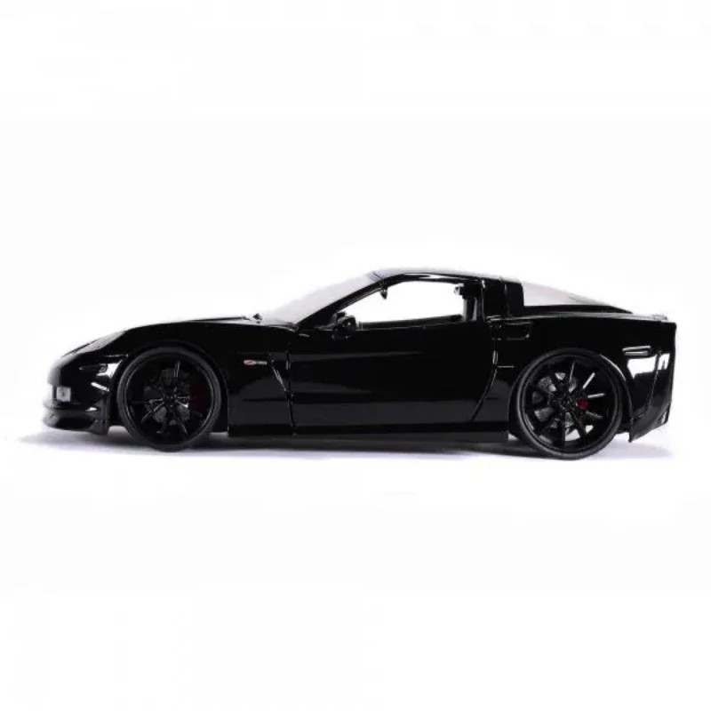 1-24-2006-Chevrolet-Corvette-High-Simulation-Diecast-Car-Metal-Alloy ...