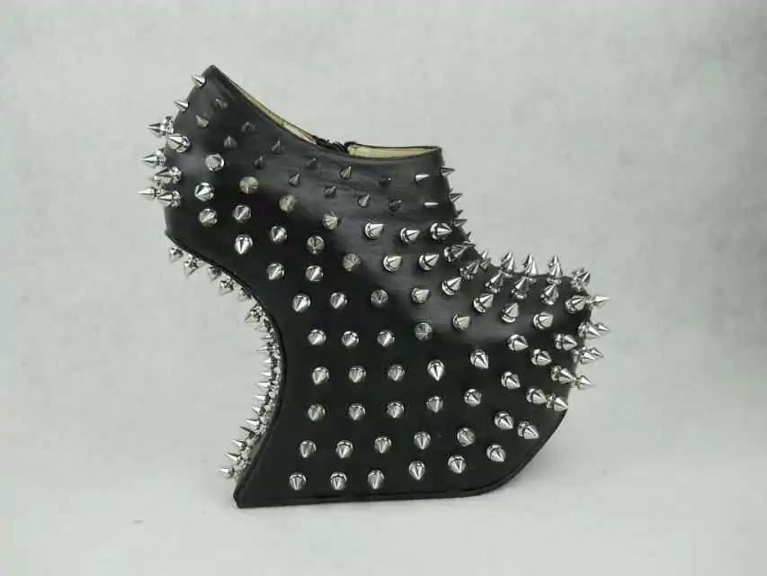 New-Patent-Leather-Black-Rivet-Heelless-Shoes-Sexy-Luxury-Women-Strange ...