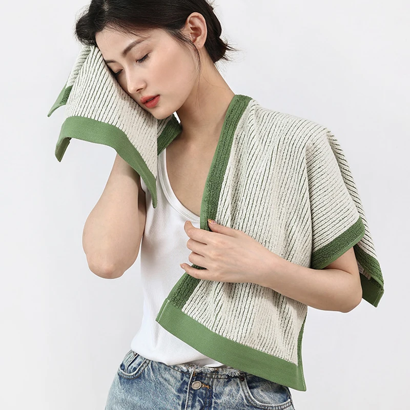 Bath Towel Home Plain Cotton Absorbs Water Without Dropping The Towel ...