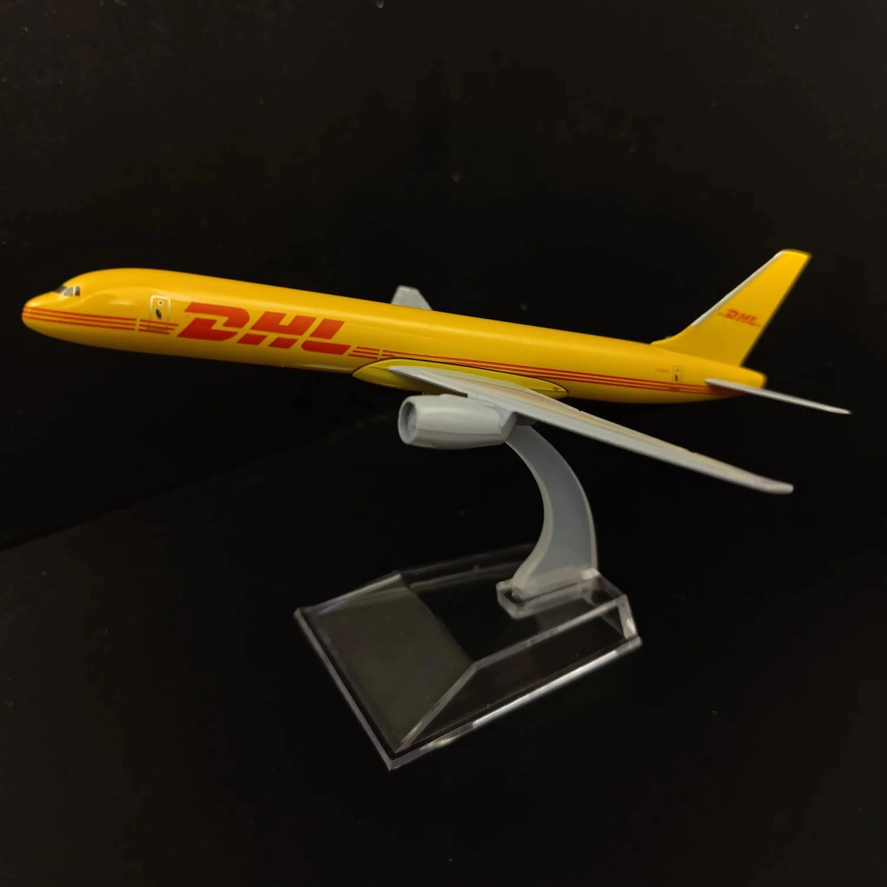 Scale-1-400-Metal-Aircraft-Model-DHL-B757-Cargo-Airplane-Diecast-Plane ...