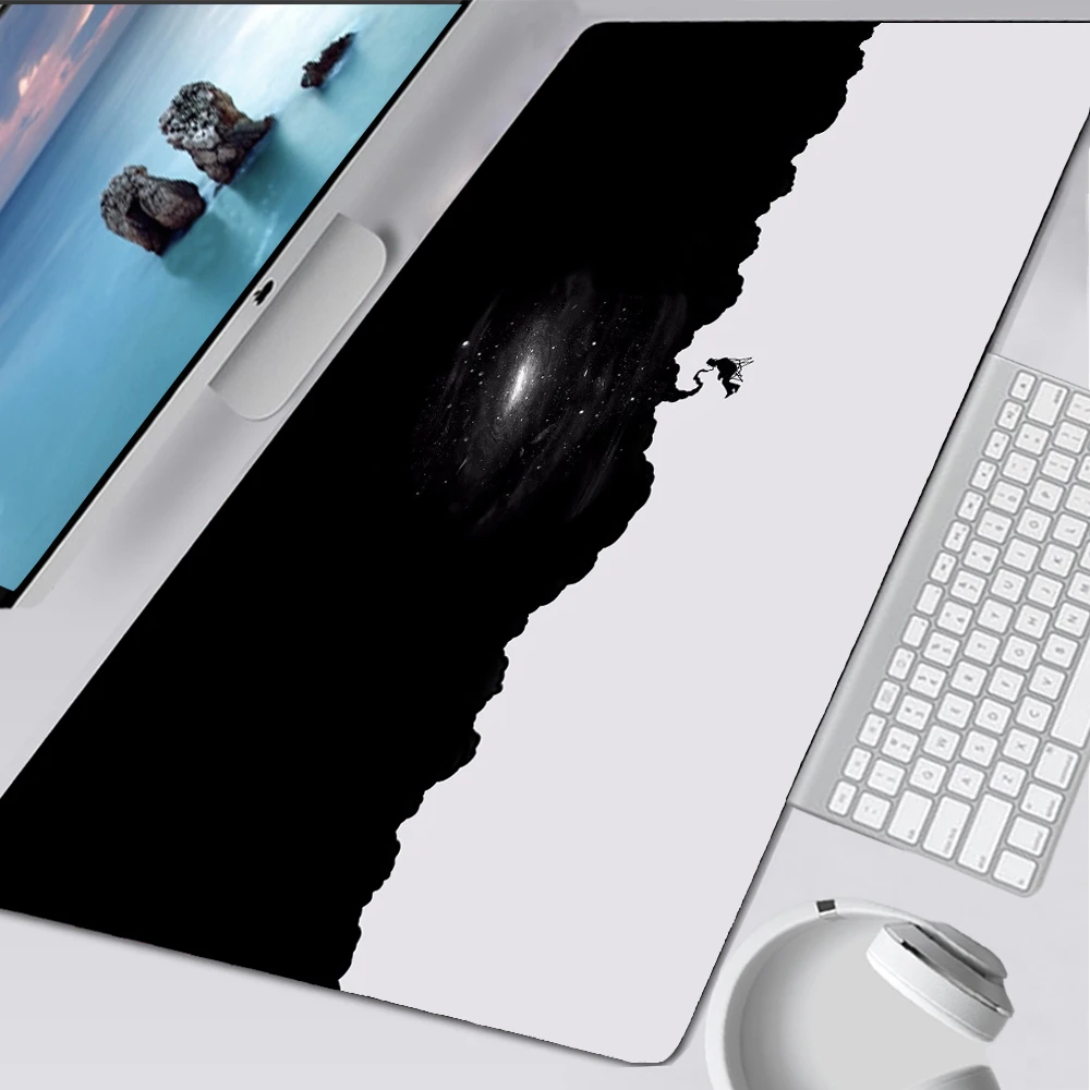 Black and White Mouse Pad Mouse Pads Pad on The Table Gaming ...