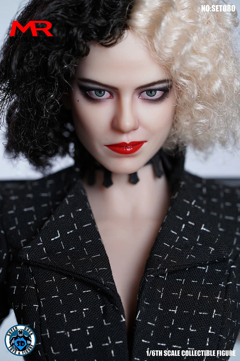 Emma Stone Figure